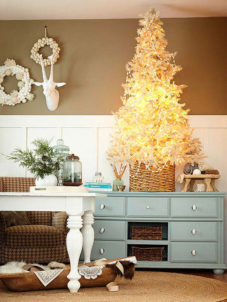 33 Best Christmas Country Living Room Decorating Ideas