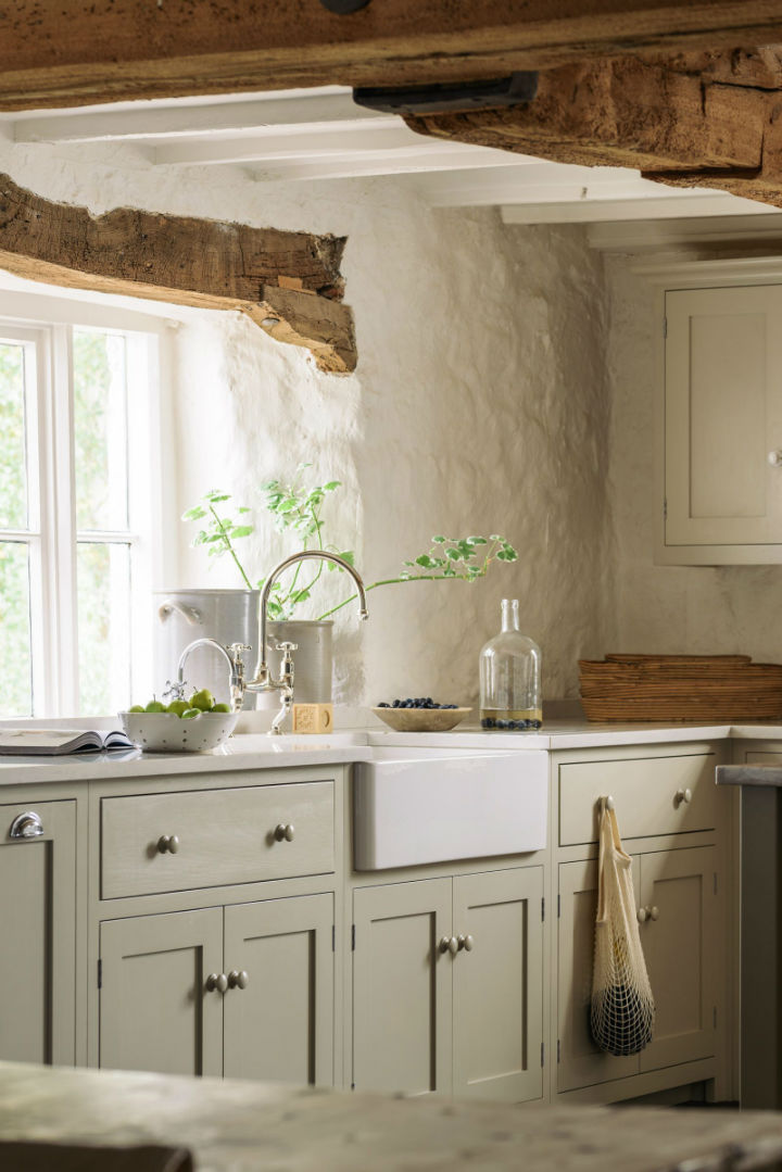 Fabulous English Shaker Kitchen Designs (66 Pics)