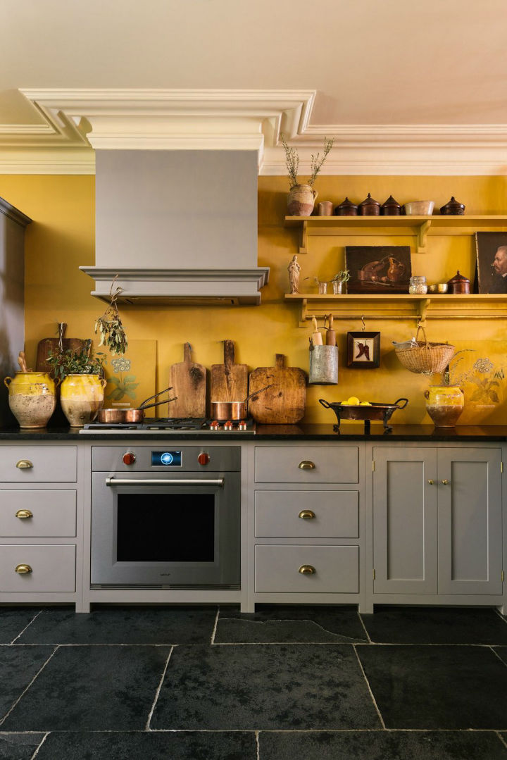 Fabulous English Shaker Kitchen Designs (66 Pics)