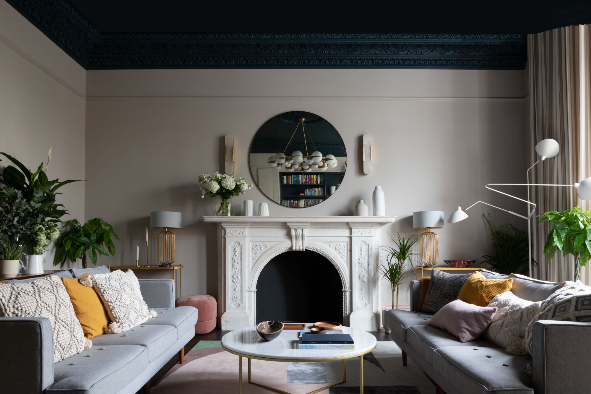 Classic Contemporary Home With Character | Decoholic
