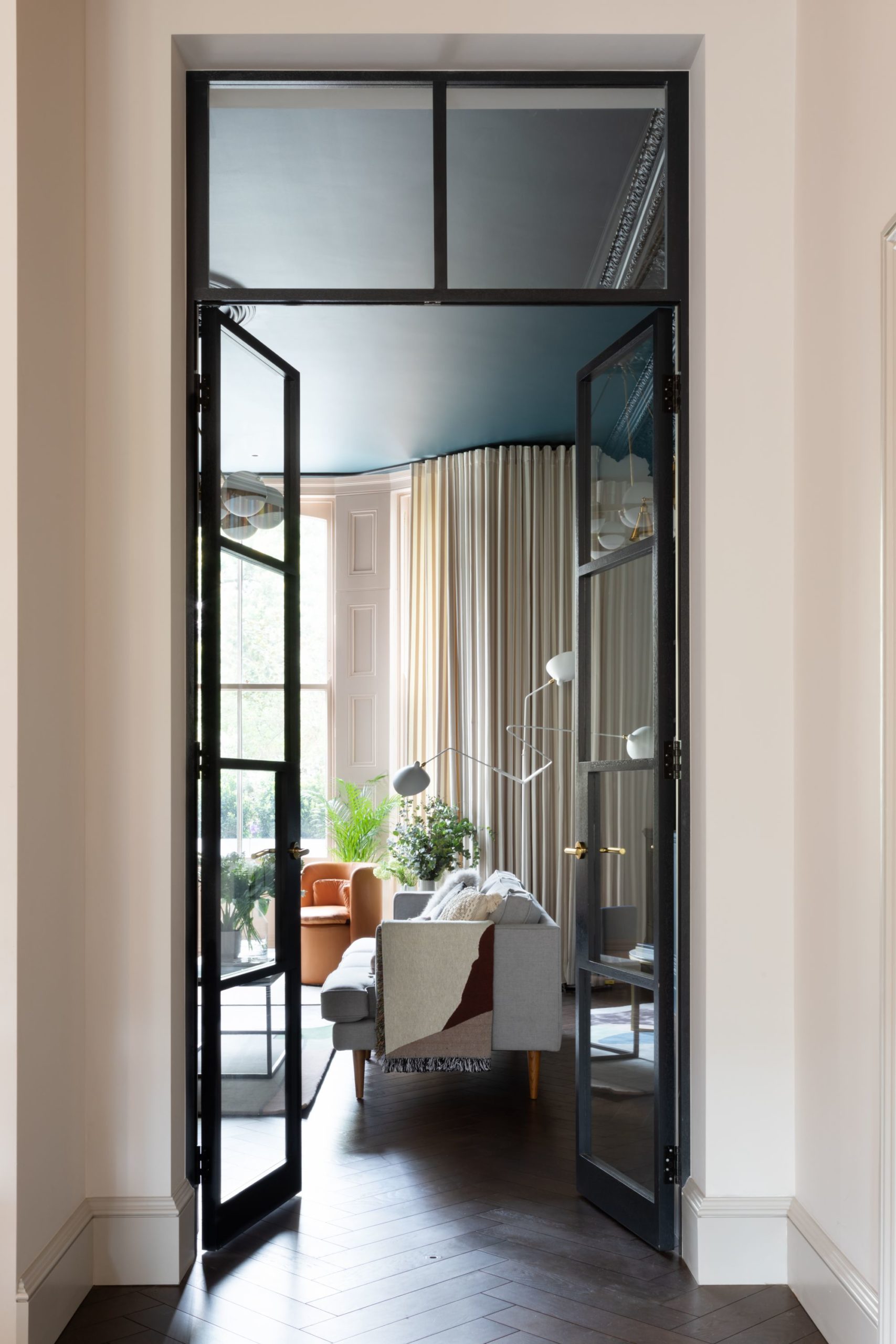 Classic Contemporary Home With Character | Decoholic