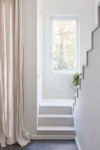 Laid Back and Luxurious Interiors