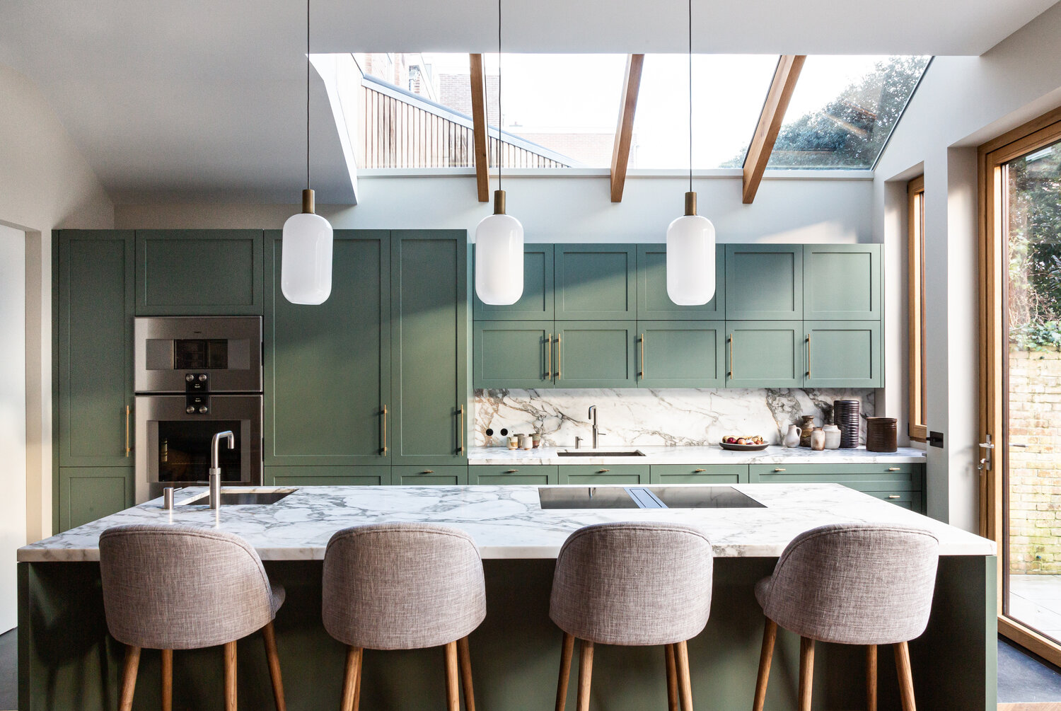 Laid Back and Luxurious Interiors
