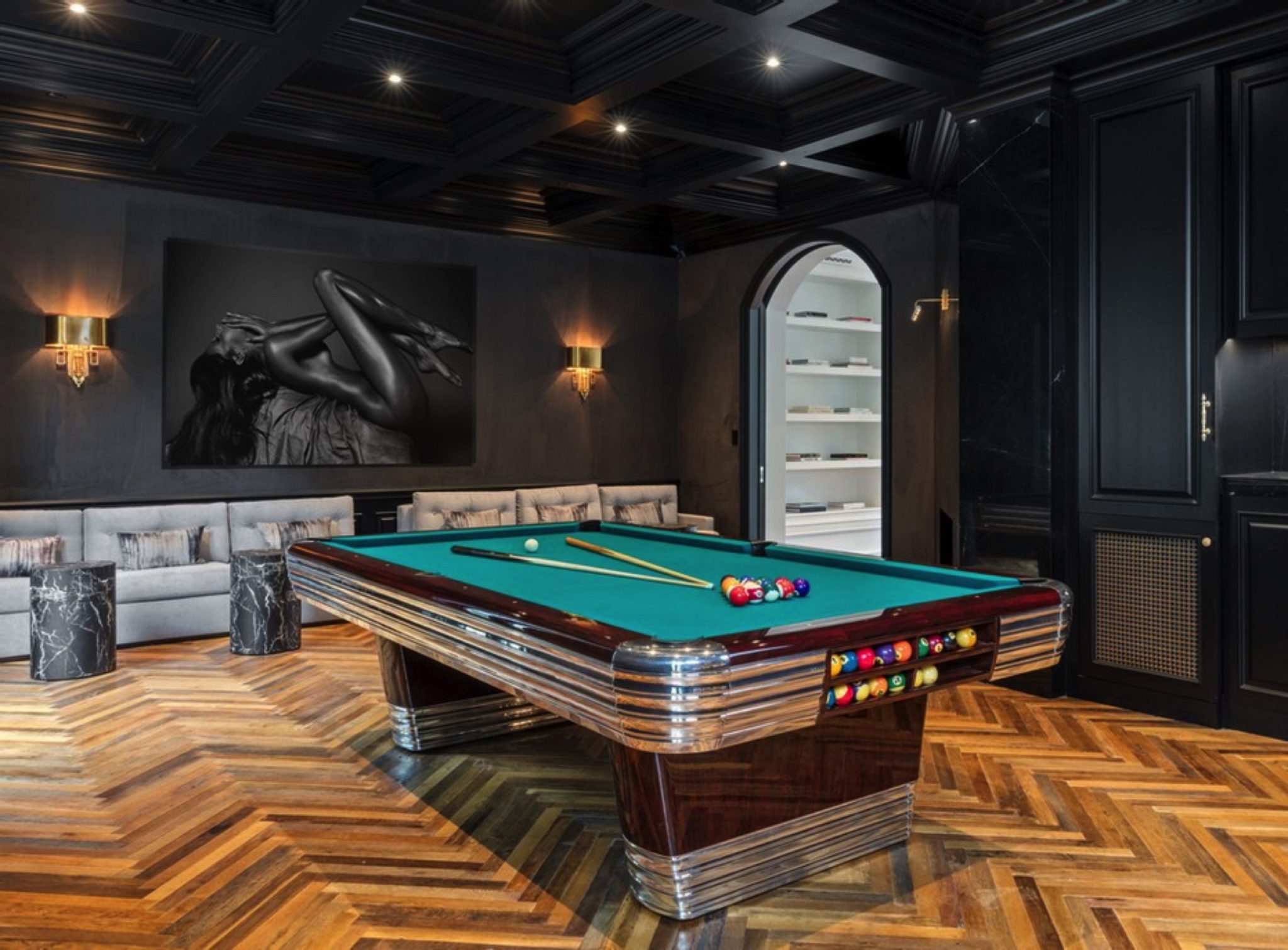 Sophisticated Modern Luxury and Edgy Interiors - Modern Interior Design ...