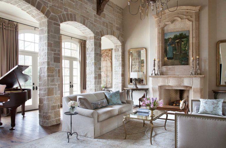 Old World European Style Interiors With Fresh Compositions Of Modern ...