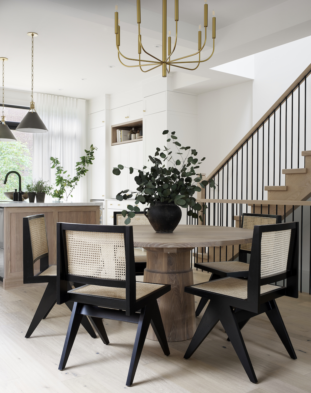 Supremely Livable And Inspiring Interior Design