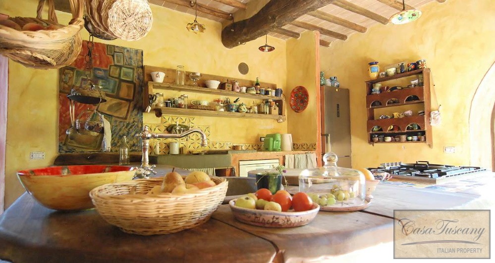The Best Tuscan Kitchens