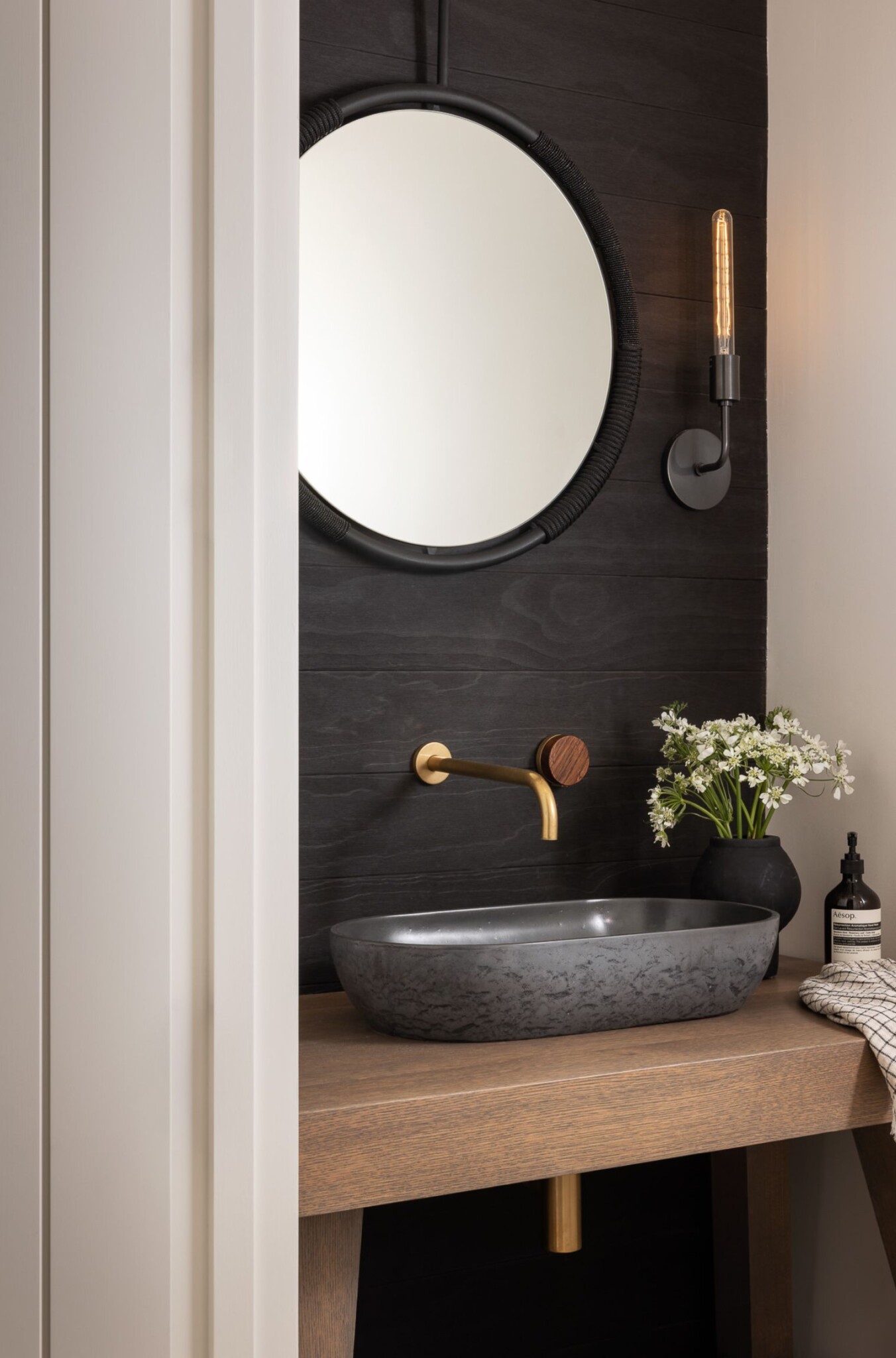An In-Depth Look Into NY Hudson Retreat: The Epitome of Elevated Living