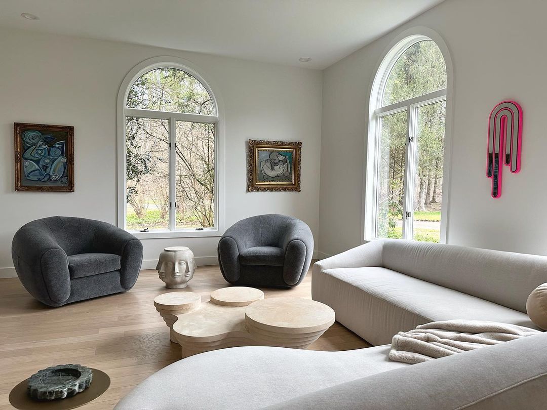 This Home Is The Epitome of Contemporary Chic
