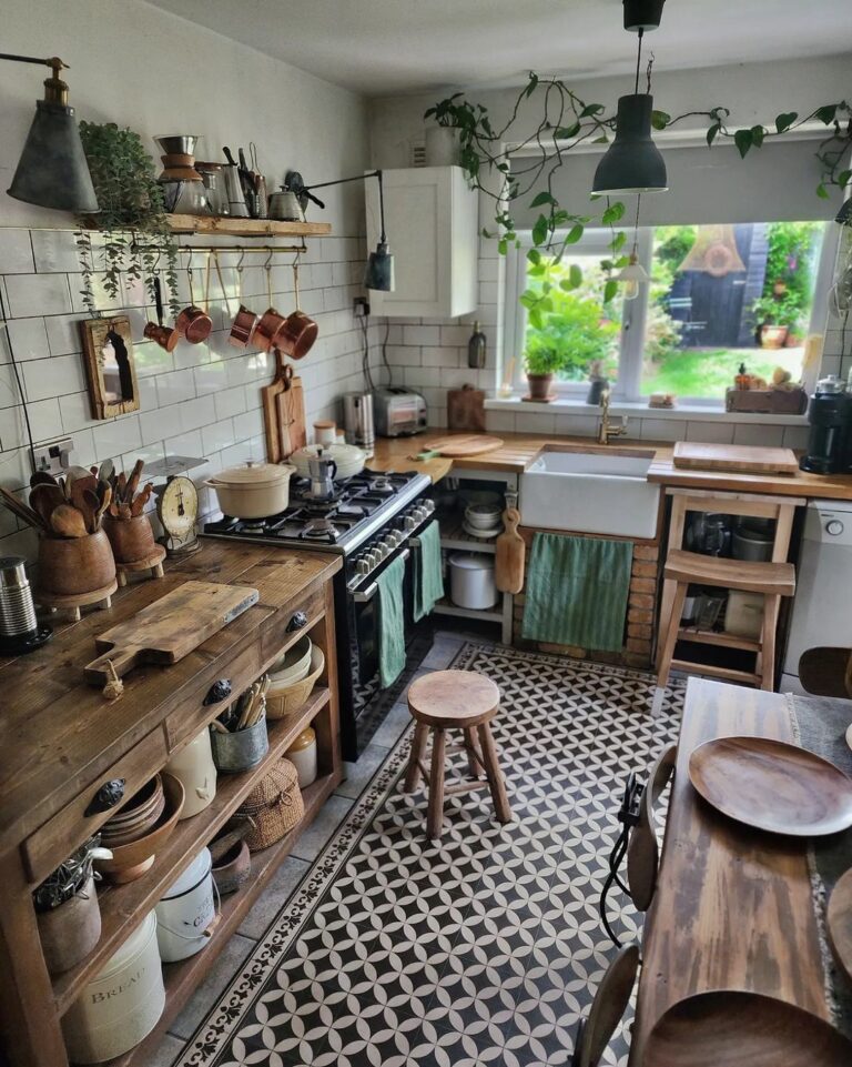 This Seaside Cottage Is A Rustic Haven