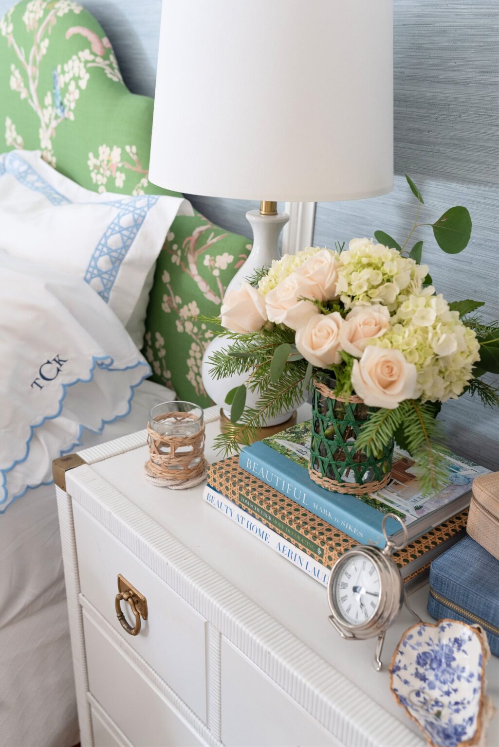 Nightstand Decor Ideas for a Stylish Bedroom
