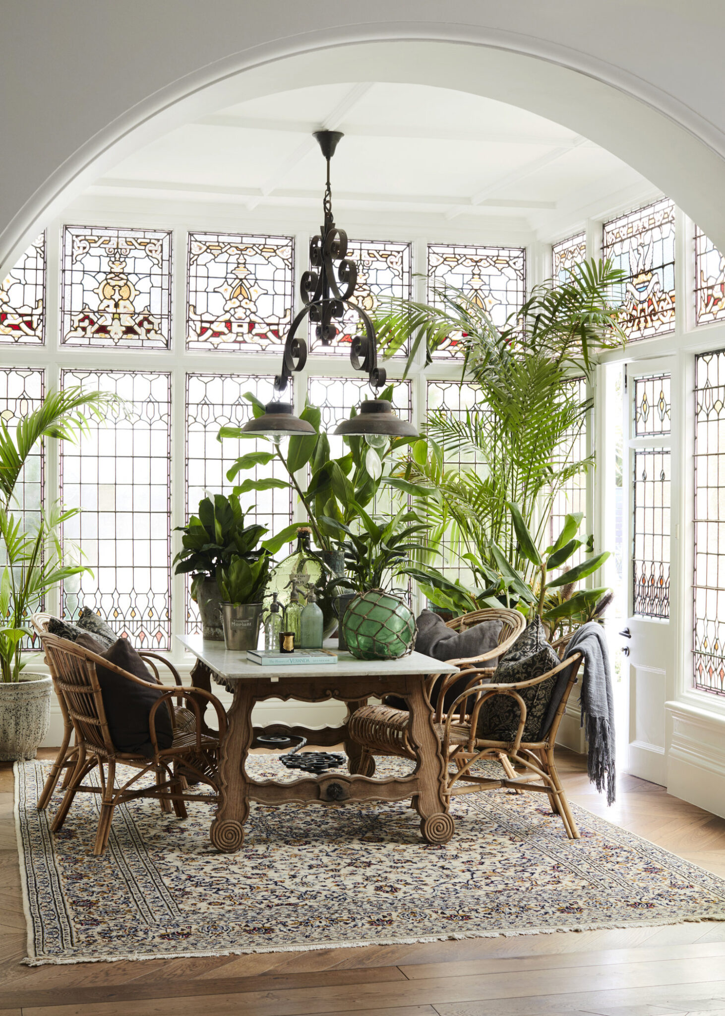 Unique Contemporary Interiors With Timeless Beauty by Hancock Architects